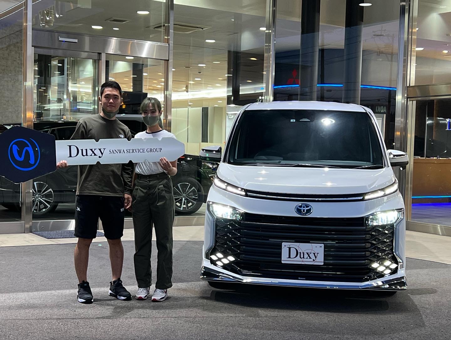 ☆Duxy可児店の國領【コクリョウ】です☆神奈川県H様新型VOXYをご納車おめでとうございます | ユーザーレビュー｜全メーカーの新車販売、リースナブルの三和サービス（愛知）