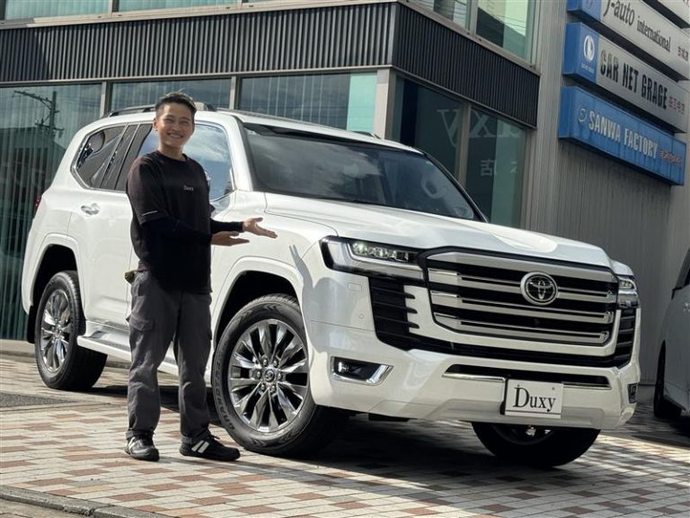 Duxy本店です！ランクル300入庫しました！ | 新着情報｜全メーカーの新車販売、リースナブルの三和サービス（愛知）